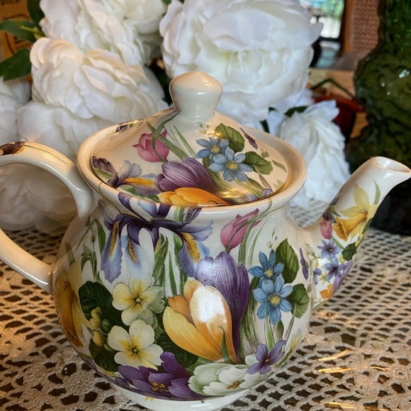 Victoria’s Secret Earthenware | Kitchen | Victorias Secret Earthenware ...